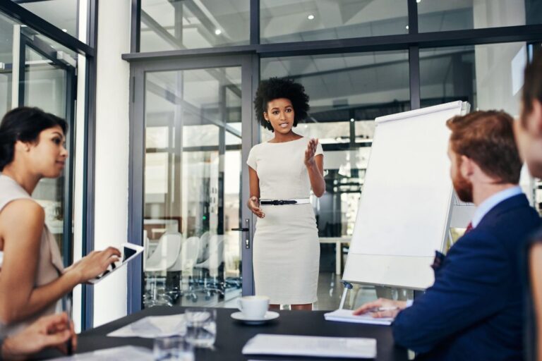 Non-Verbal Communication Techniques for Business Success | The Business ...